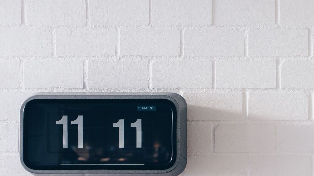 Heure miroir 11h11, signification : sachez voir le positif