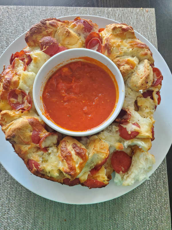 Pepperoni Pizza Monkey Bread Recipe