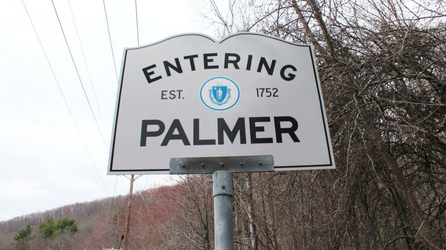 Crash closes Route 67 in Palmer, causes lane closure on Mass. Pike Crash closes Route 67 in Palmer, causes lane closure on Mass. Pike