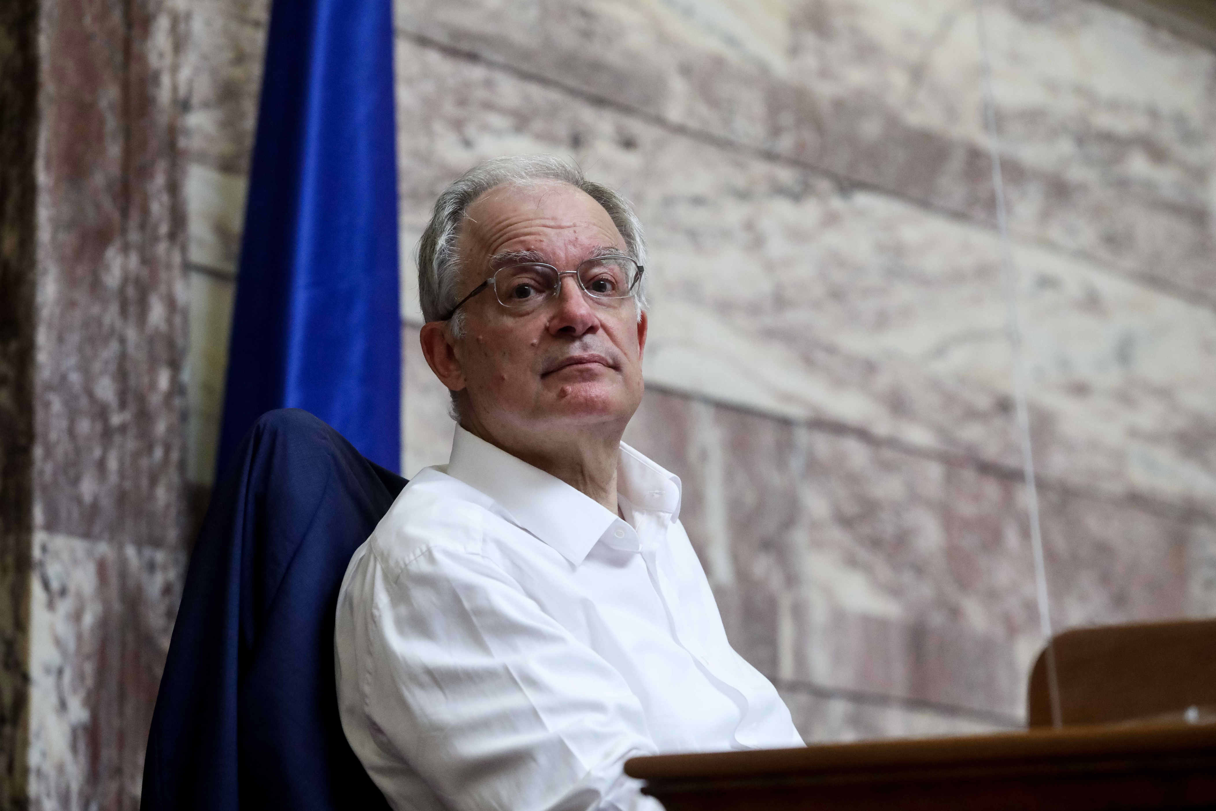 Ο Κωνσταντίνος Τασούλας συμμετείχε στο λαϊκό προσκύνημα για τον ...