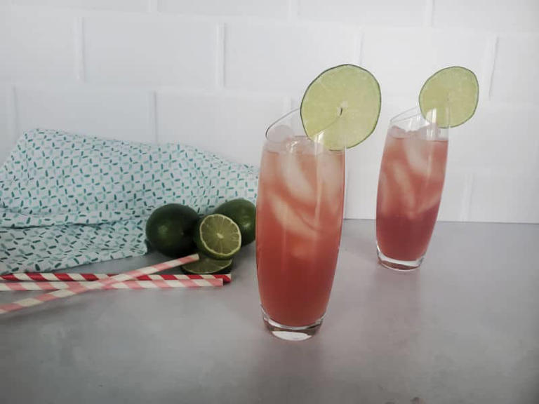 Easy Fruity Bay Breeze Cocktail Recipe