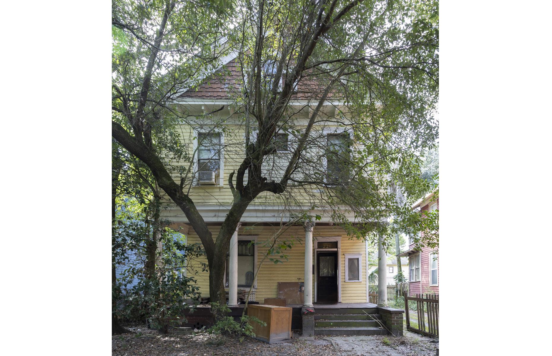 Discover a 116-year-old Jacksonville house filled with special antiques