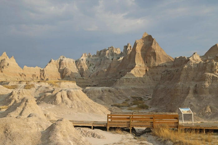 Ultimate Badlands National Park Hiking Guide