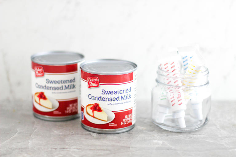 Easy taste-safe finger paint recipe for toddlers