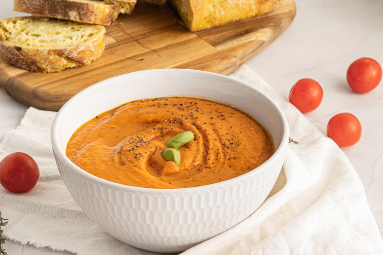 Creamy & Delicious Dairy-Free Tomato Soup