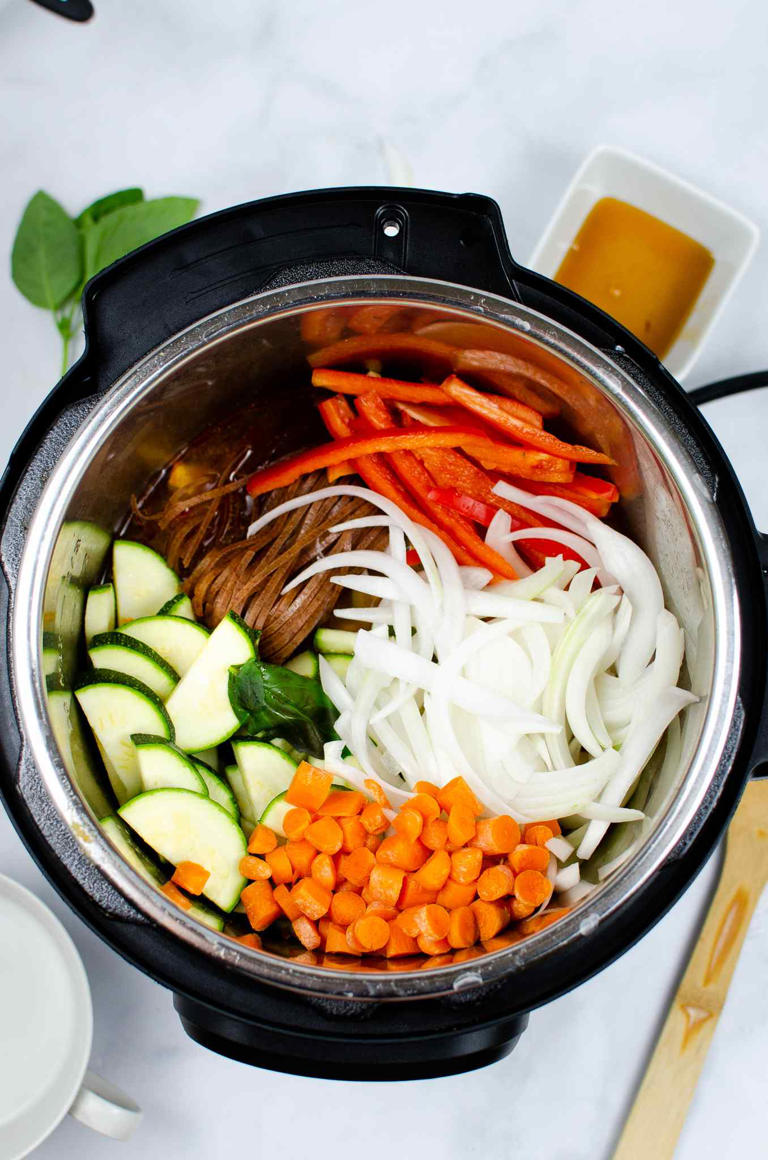 Instant Pot Thai Red Curry Chicken (Quick and Easy Recipe)