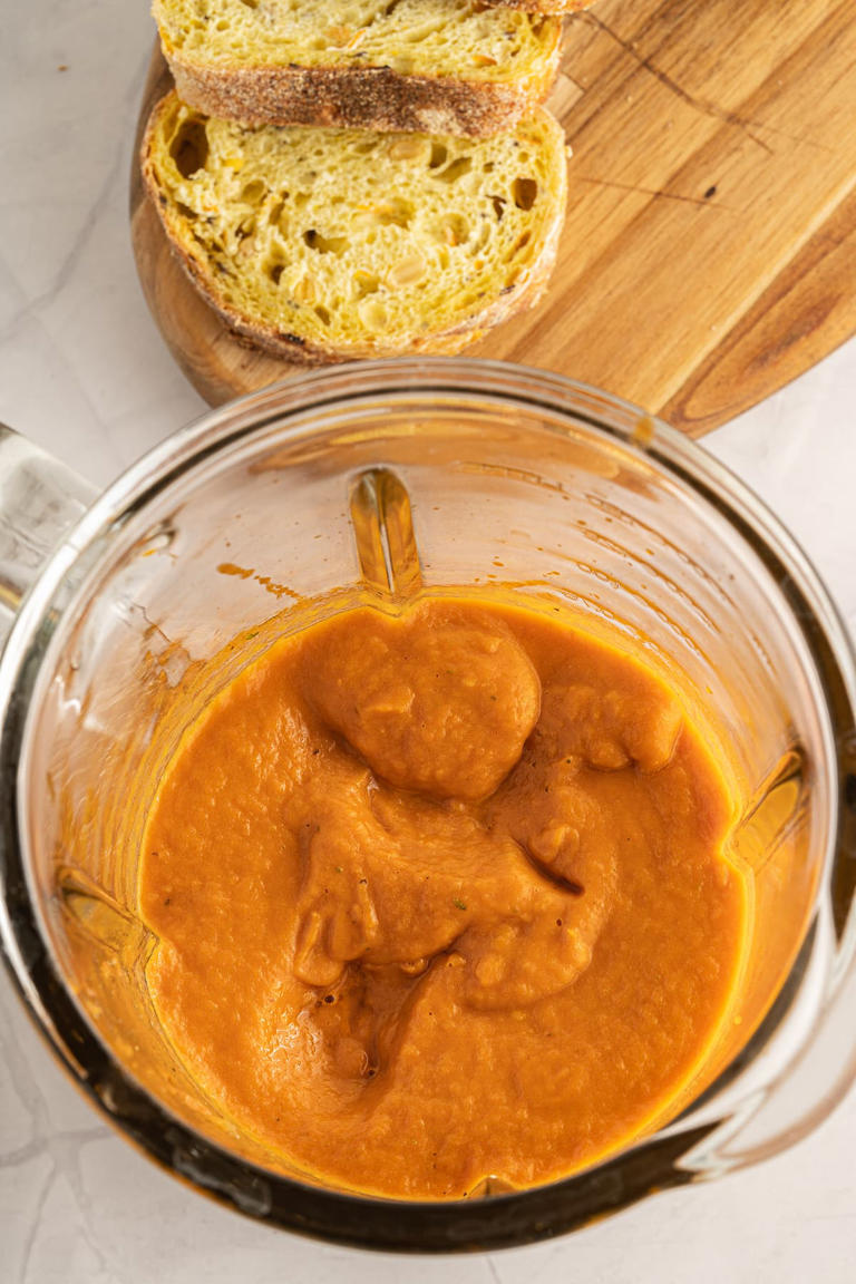 Creamy & Delicious Dairy-Free Tomato Soup