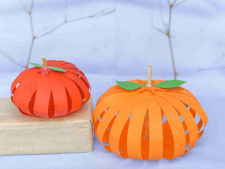 Cute Construction Paper Pumpkin Craft for Fall