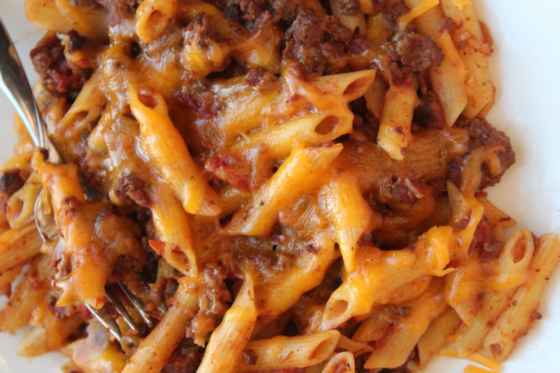 Crock Pot Cheesy Pasta and Beef Casserole Recipe