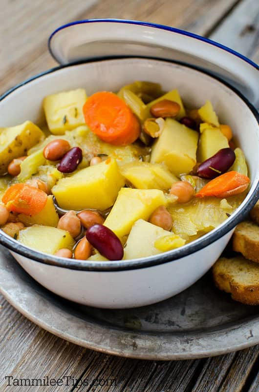 Crock Pot Vegetarian Soup Recipe