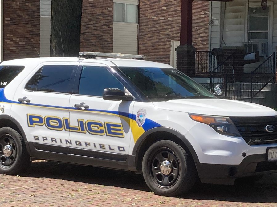 Police investigating kidnapping attempt in downtown Springfield Police investigating kidnapping attempt in downtown Springfield