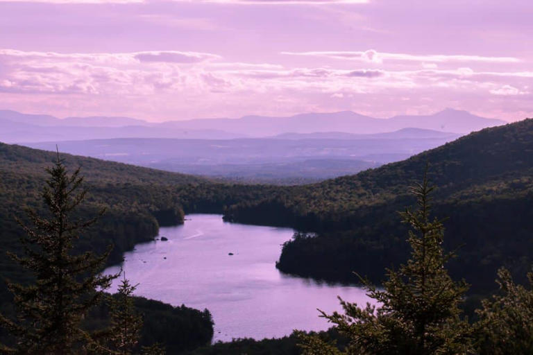 15 Best Hikes in Vermont: A Local's Guide