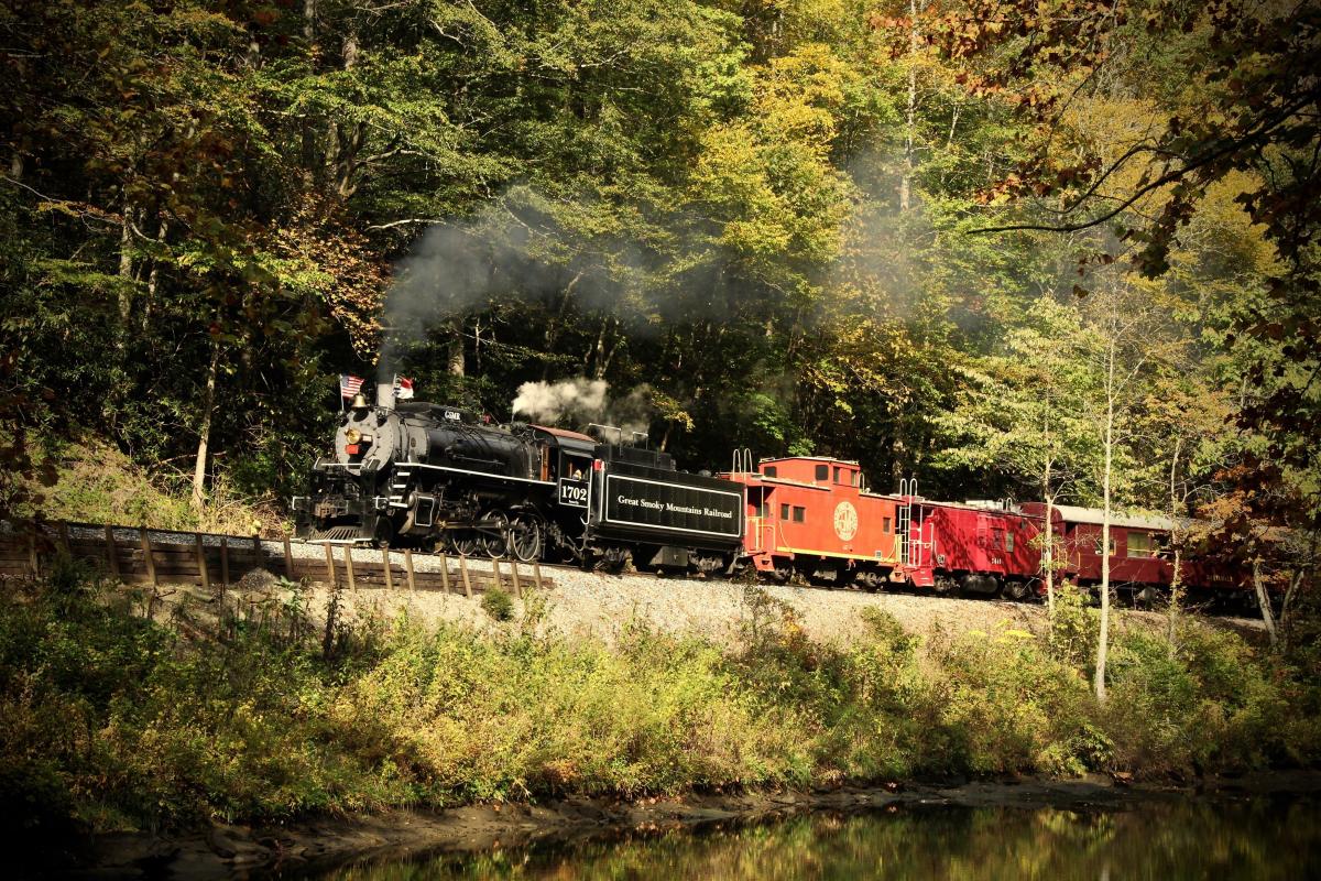 6 of the Best Scenic Train Trips in the USA