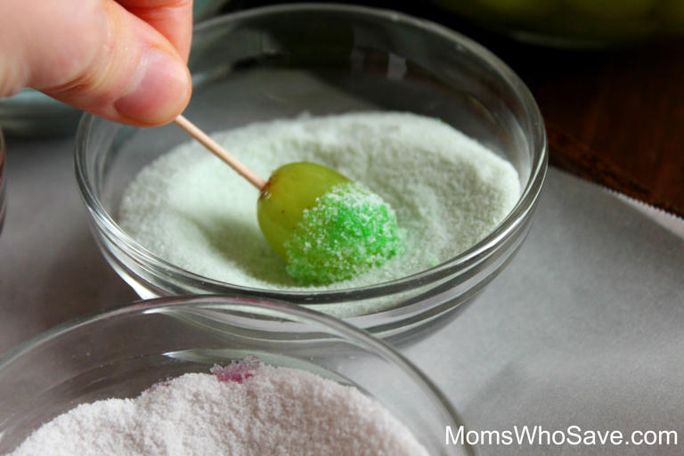 How to make colorful rainbow grapes