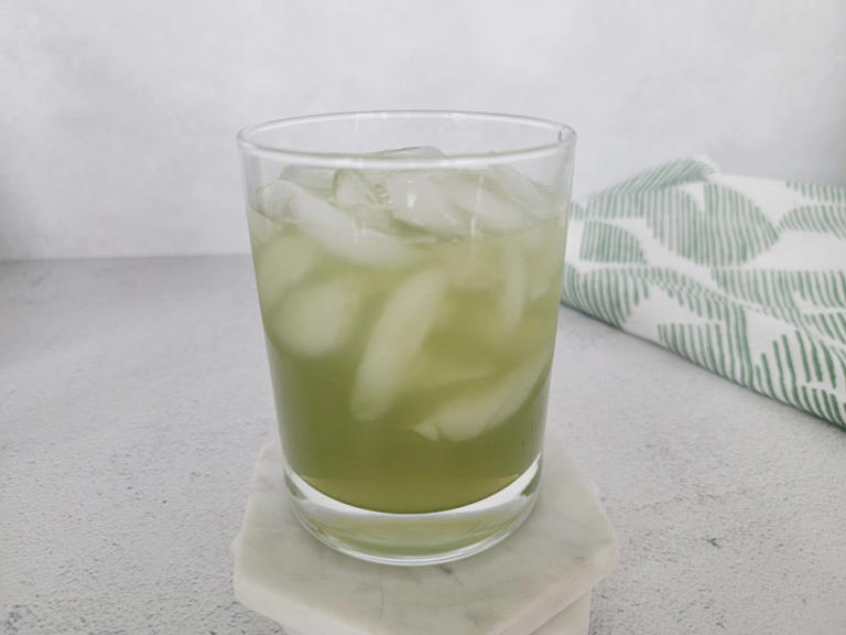 Easy two ingredients Incredible Hulk Drink recipe