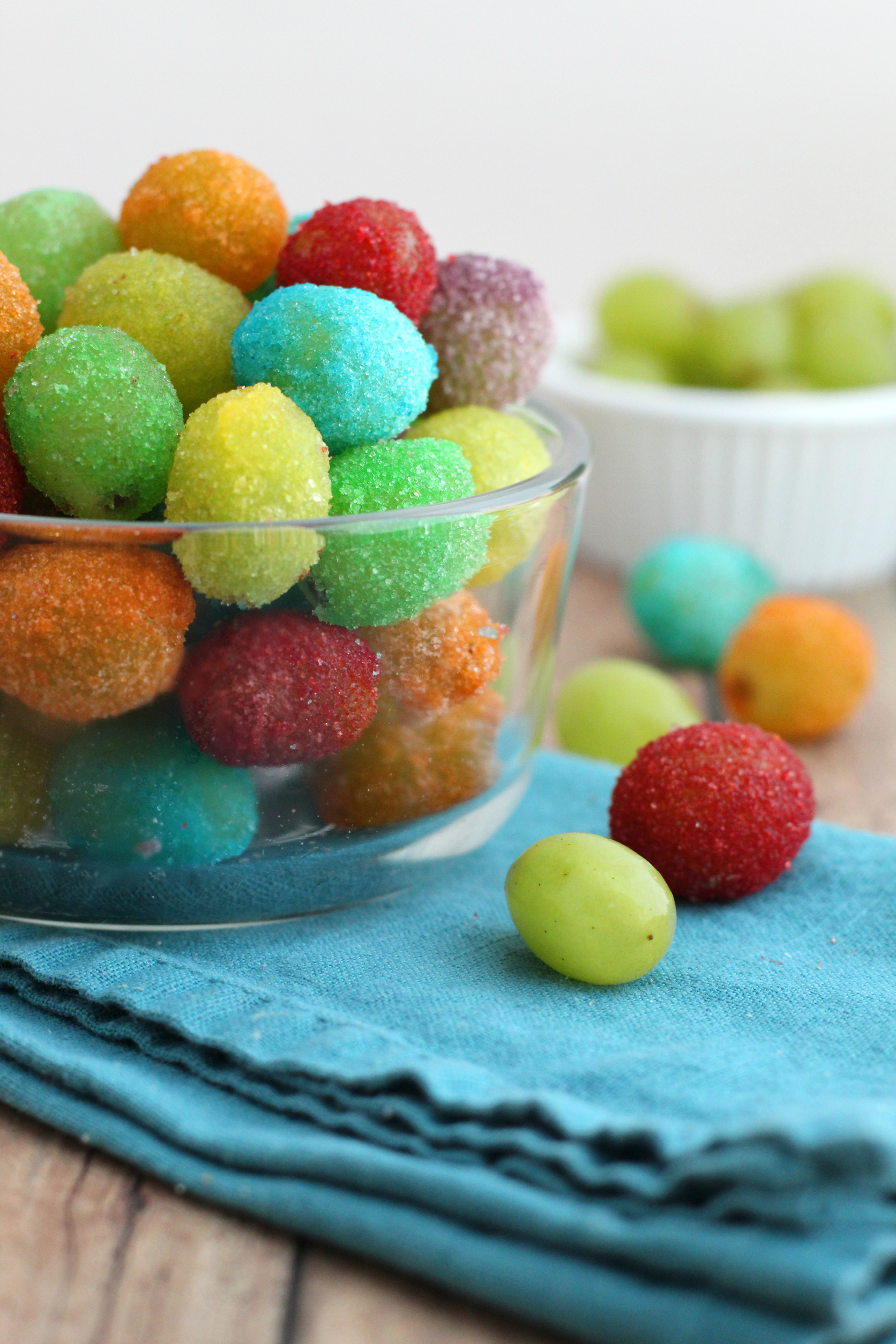 How to Make Colorful Rainbow Grapes (Hint: It's EASY!)