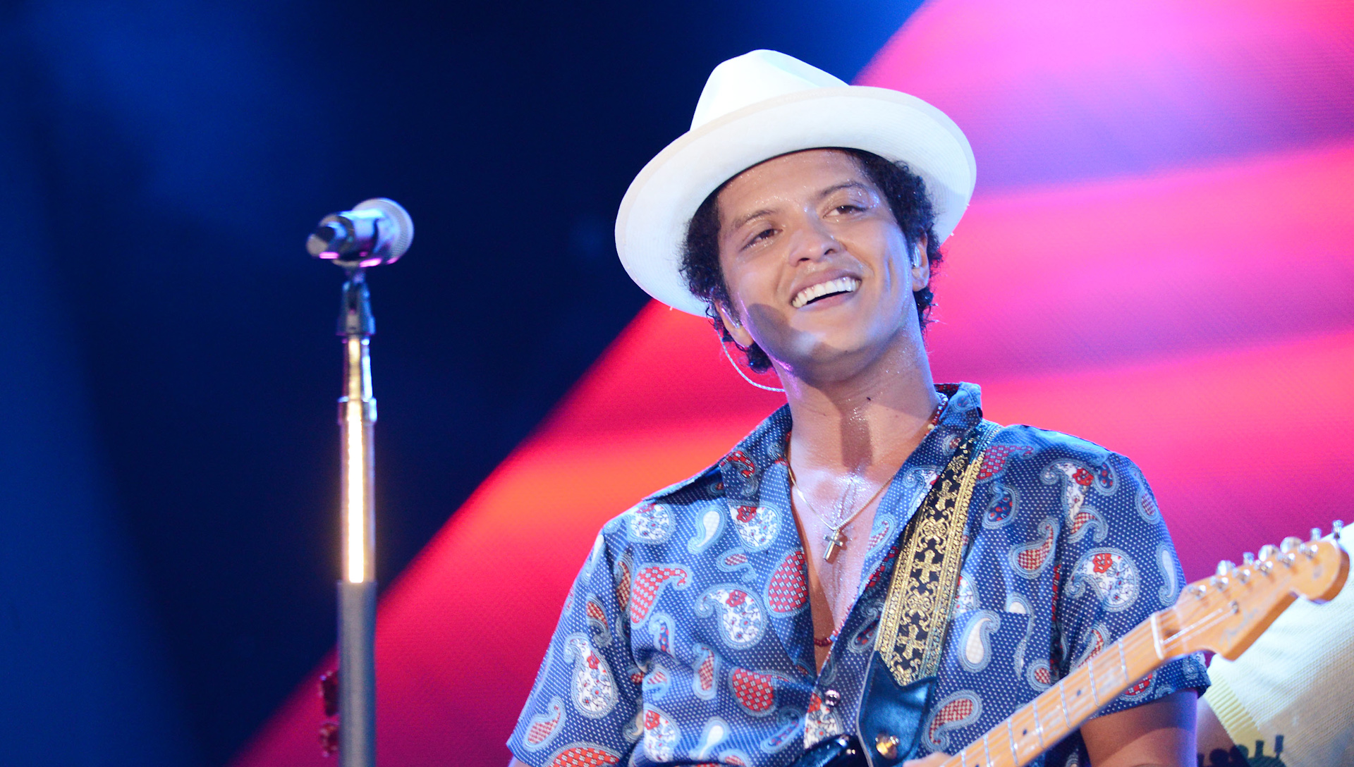 Bruno Mars hace algo que nadie sabe