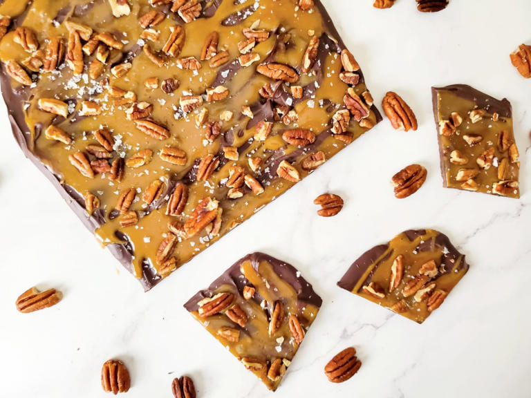 Chocolate Pecan Turtle Bark