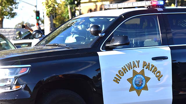 FAA says engine trouble responsible for small plane landing on 805