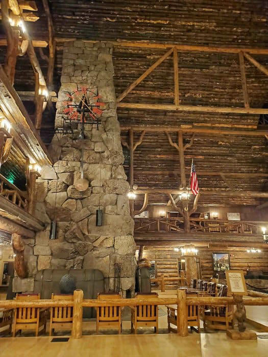 Old Faithful Inn - Yellowstone National Park Review and Photos