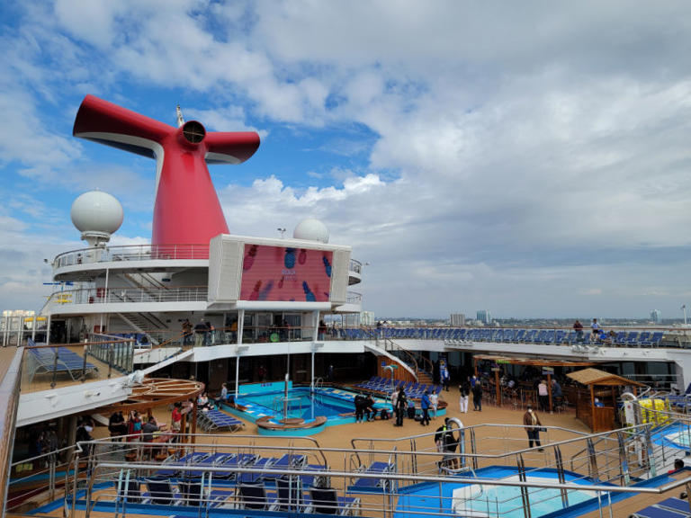 Epic Guide to the Carnival Radiance