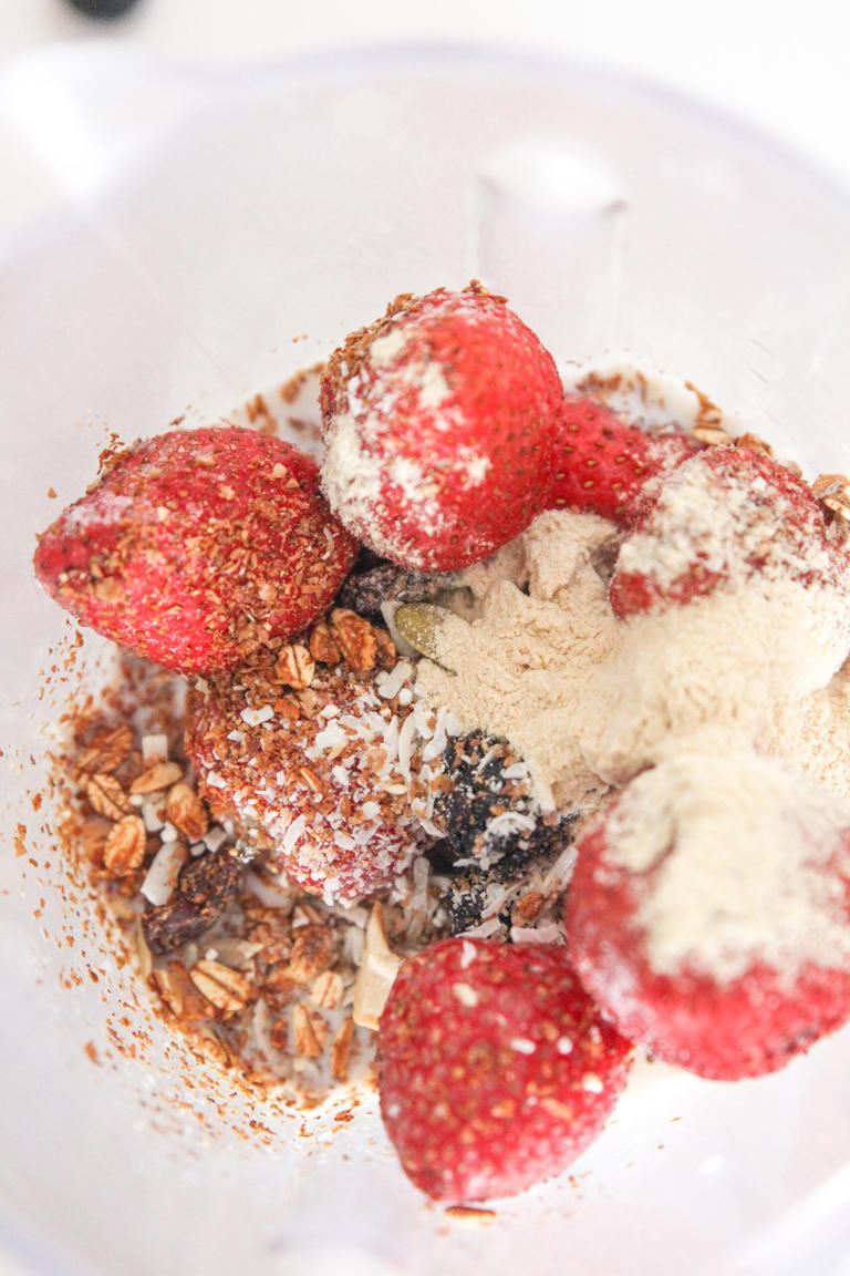 Triple Berry Smoothie Bowl Recipe