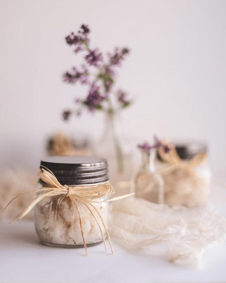 Easy essential oil sugar scrub recipe (+ 2 variations to try)