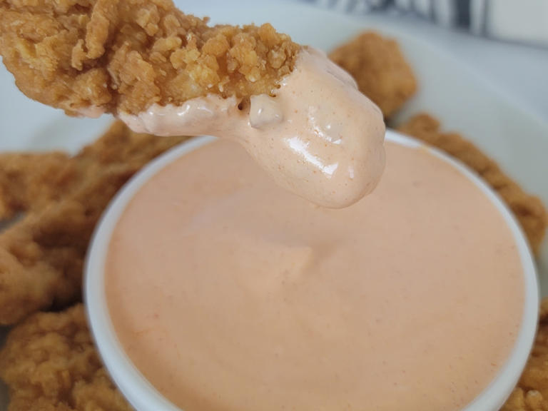 Easy 3 Ingredient Japanese Spicy Mayo Recipe