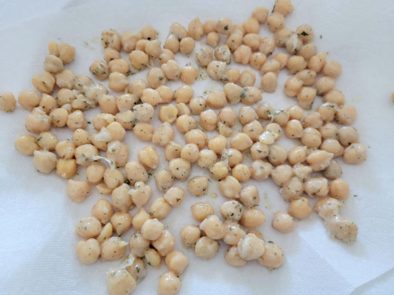 Easy Air Fryer Chickpeas Recipe