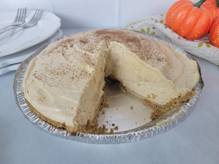 Quick and Easy No-Bake Pumpkin Pie Recipe