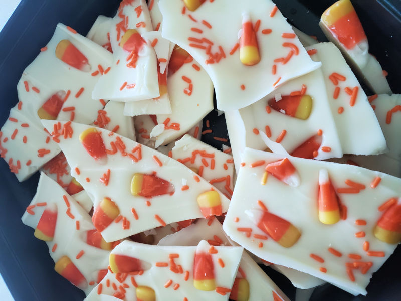 Easy Candy Corn Bark Recipe!
