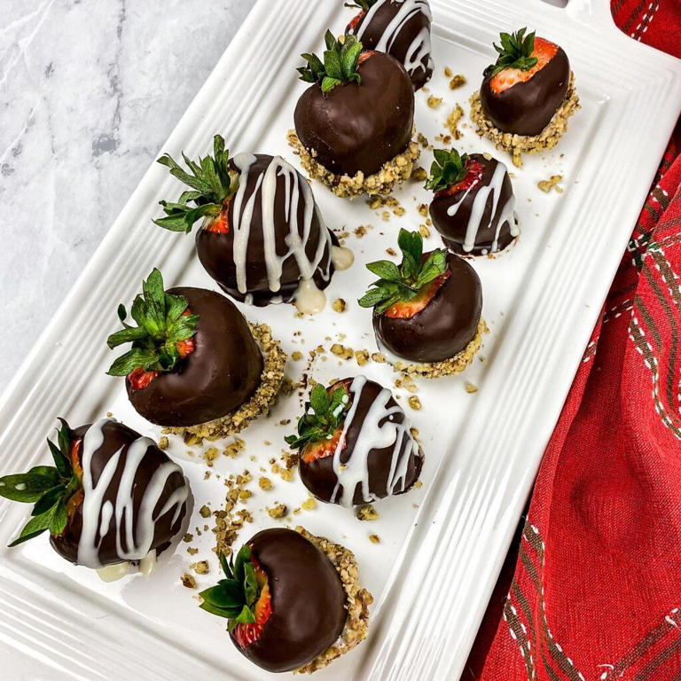 How to Make Easy Chocolate Covered Strawberries Recipe