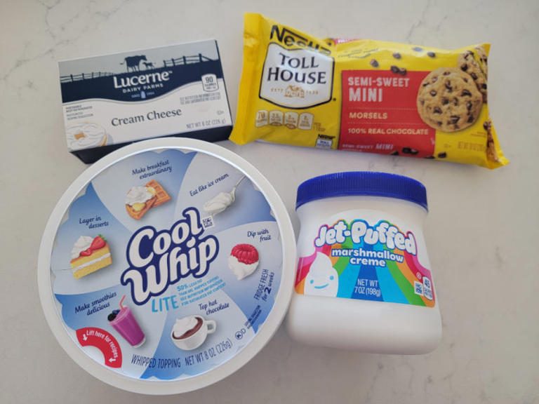 Chocolate Marshmallow Fluff Dip