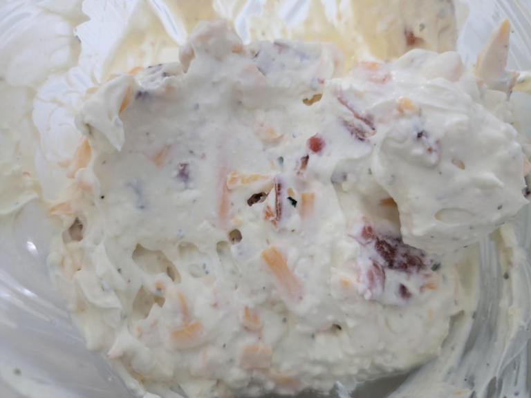 Easy Bacon Cheddar Ranch Dip Recipe
