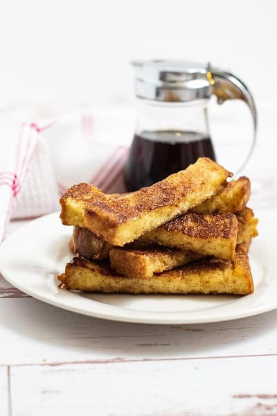 Homemade French Toast Sticks (Freezer Friendly)