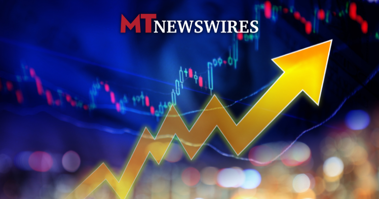 Nasdaq Closes at Record High; Dow Falls Ahead of Fed Meeting