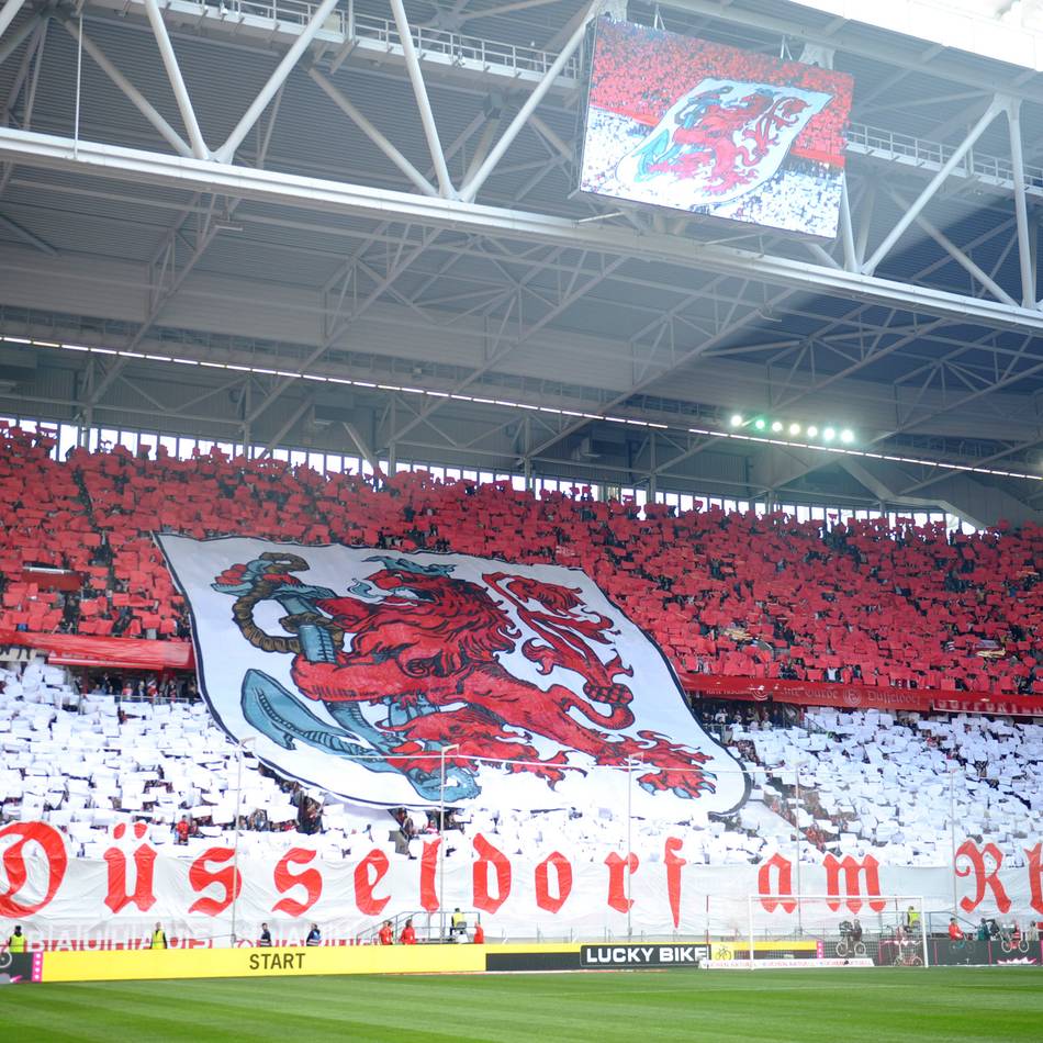 Fortuna-Anhängerin im Rollstuhl sucht neue Begleitperson fürs Stadion