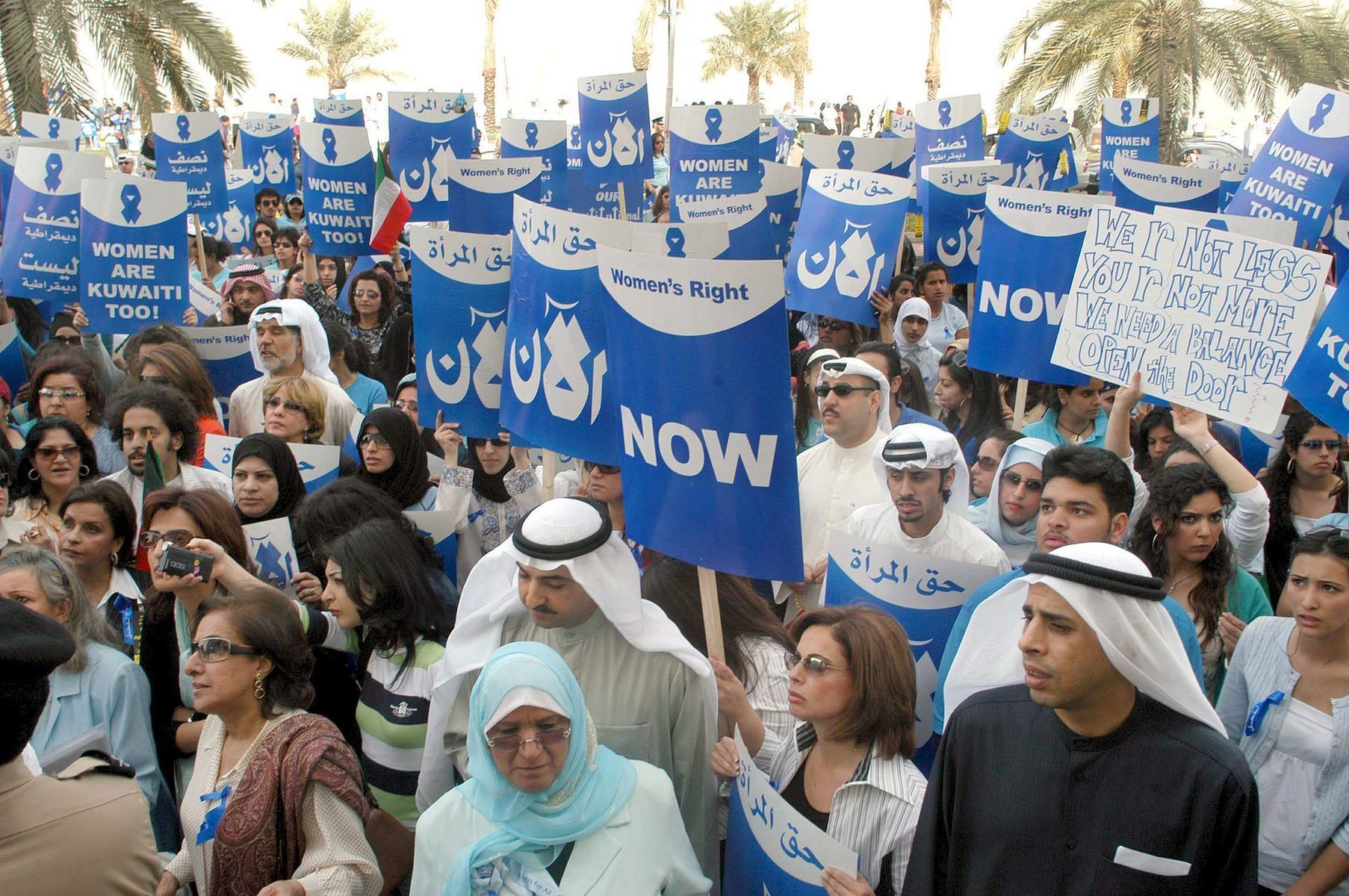 50 powerful photos of women fighting for their rights