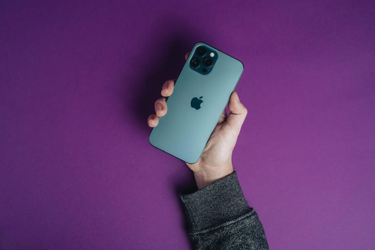 Need a New iPhone or Android Phone? Keep This in Mind Before You Buy