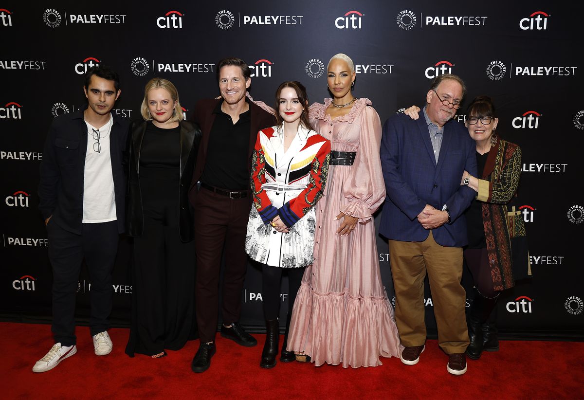 According To Elisabeth Moss, The Finale Of 'The Handmaid's Tale' S6 'Is ...