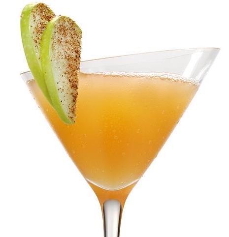 Apple pie martini (a vodka apple pie cocktail recipe)