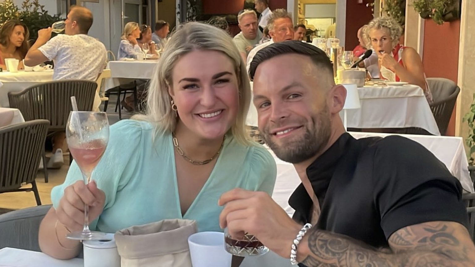 Zwangere 'Big Brother’-ster Jill maakt geslacht kindje bekend