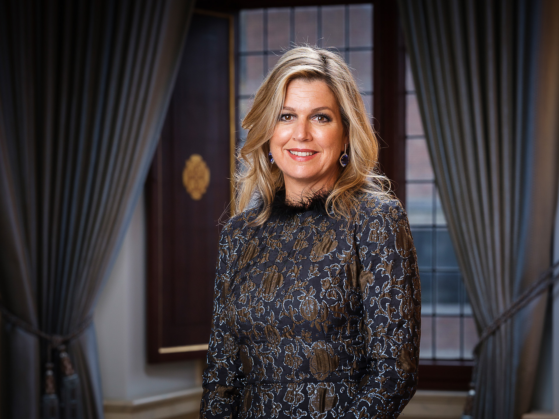 Does Dutch queen Máxima smoke?