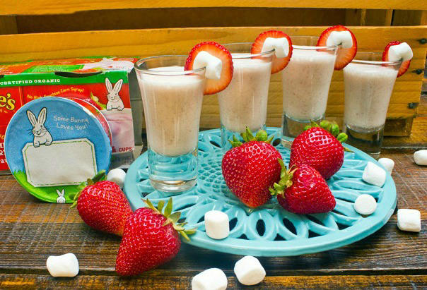 Healthy Whipped Yogurt Smoothie Shots (Easy Recipe)