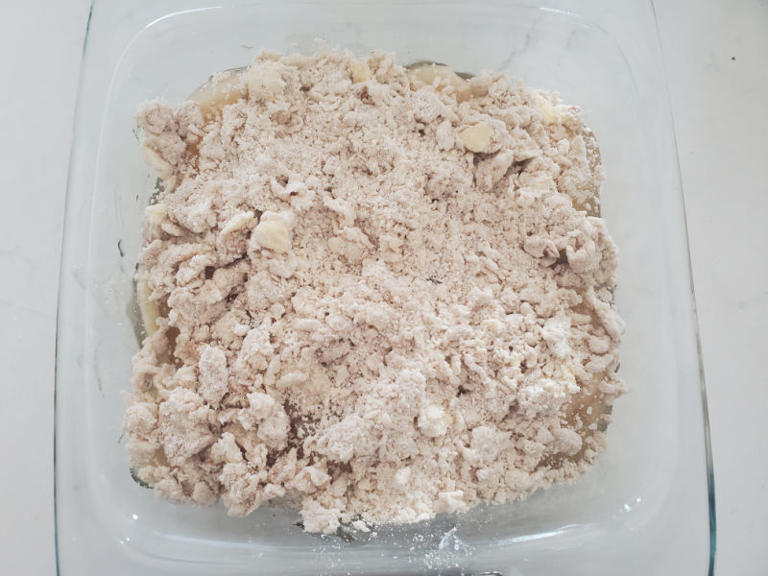 This easy Bisquick apple cobbler tastes like grandma's recipe