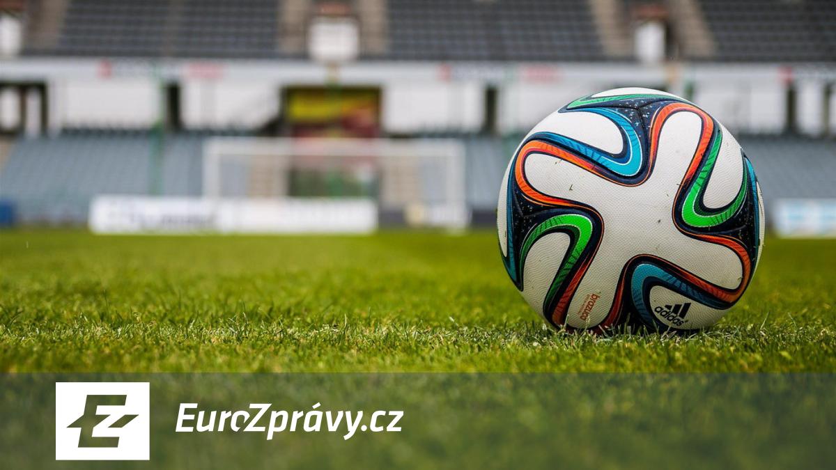 Zahajovací zápas fotbalového MS zvládlo domácí Mexiko. JAR dohrávala o ...
