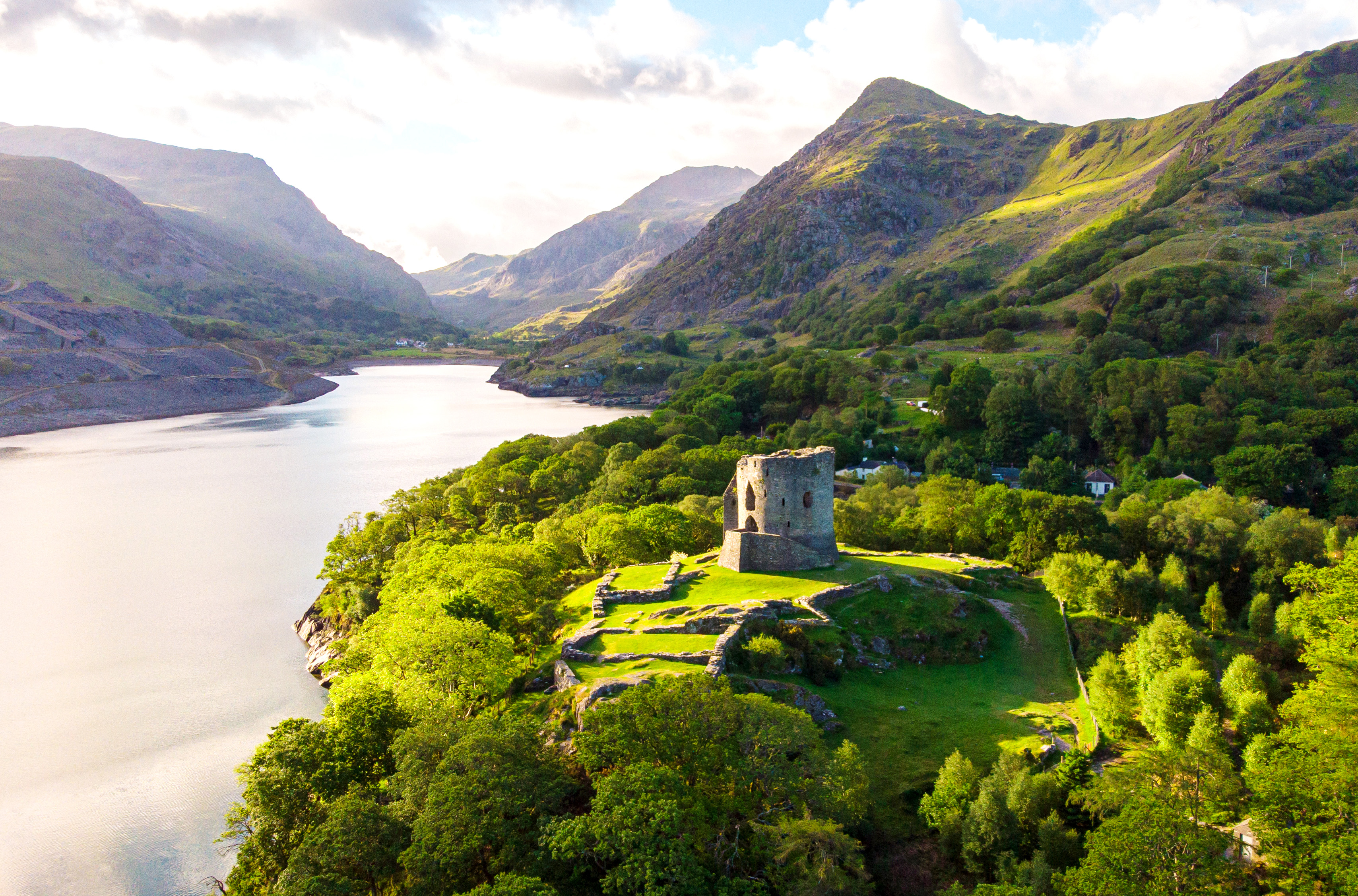 Beautiful castles around the world