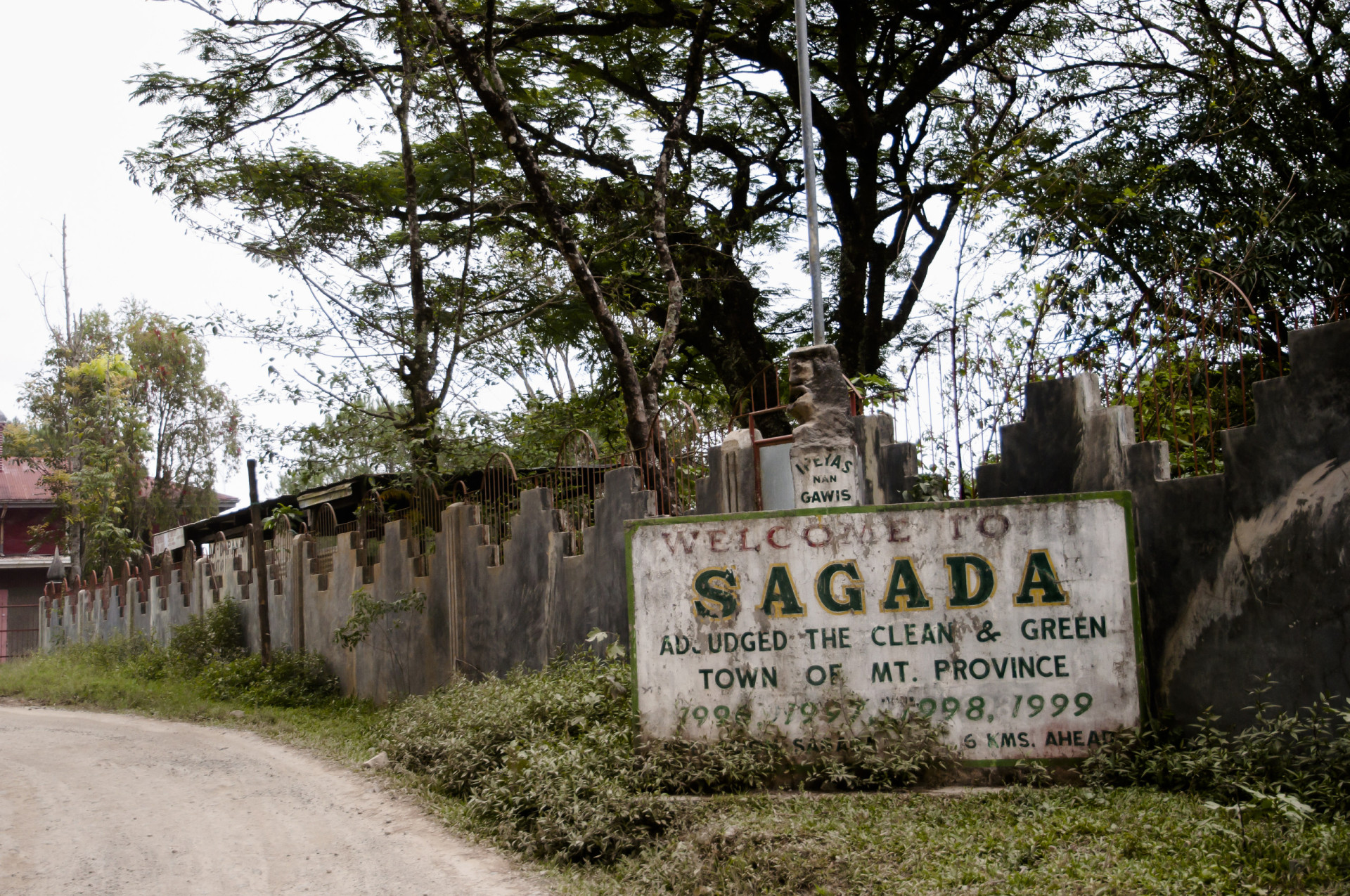 The fascinating story of the hanging coffins of Sagada