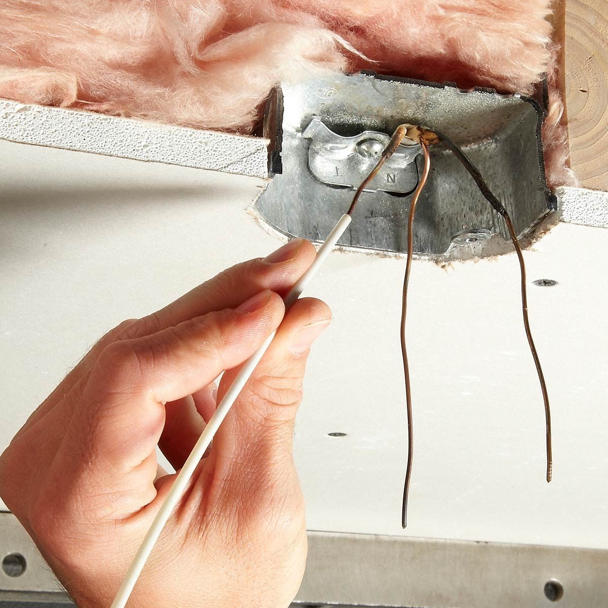 18 DIY Fixes for Broken Electrical Items at Home