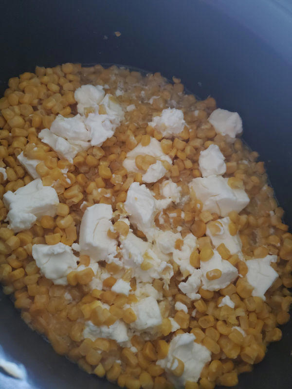 Easy Crockpot Cream Corn Recipe